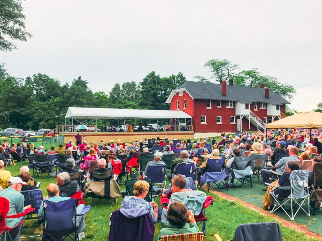 First-Timer’s Guide To Summer in Saugatuck/Douglas - Saugatuck Douglas, MI